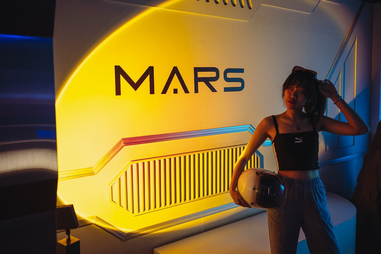 【泰國】清邁咖啡廳。MARS.cnx – 超狂火星造景，太空艙裡喝夢幻星球調酒